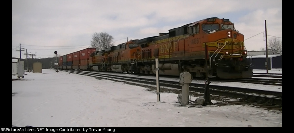 BNSF 4861 W E. Oregon, Ill 2.23.13